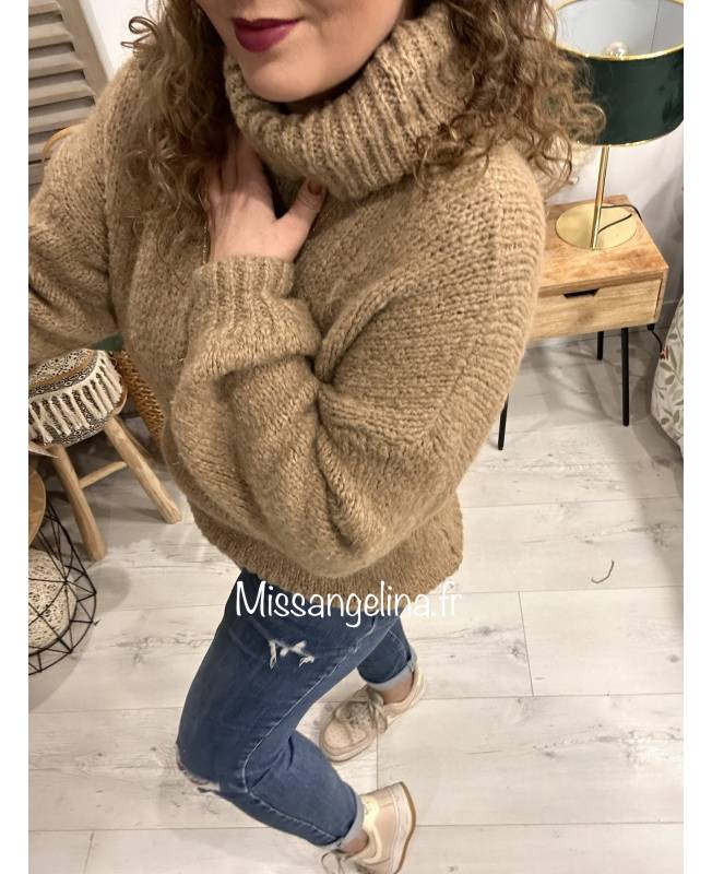 PULL COL ROULÉ COUPE LOOSE BEIGE. EXPEDITION EN 48H.